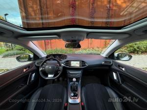 Balts Peugeot 308 2013 Tallina, ar dzinēja tilpumu 1.60 L un nobraukumu 162 tūkst. km par 5700 €, foto 10 vietnē AUTOMOTO.COM.LV