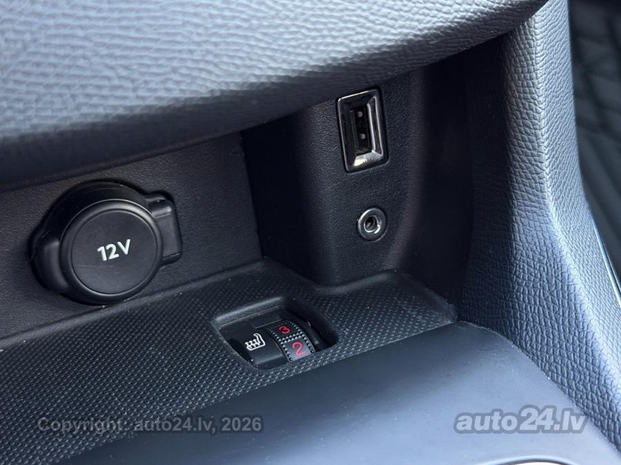 Balts Peugeot 308 2013 Tallina, ar dzinēja tilpumu 1.60 L un nobraukumu 162 tūkst. km par 5700 €, foto 22 vietnē AUTOMOTO.COM.LV