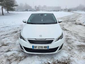 White Peugeot 308 2014 in Taurage, with an engine capacity of 1.20 L and mileage of 185 thousand km for 5200 €, photo 3 on AUTOMOTO.COM.LV