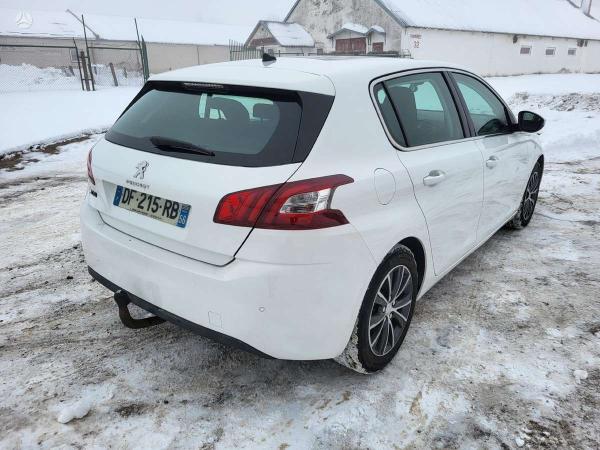 Balts Peugeot 308 2014 Tauragė, ar dzinēja tilpumu 1.20 L un nobraukumu 185 tūkst. km par 5200 €, foto 6 vietnē AUTOMOTO.COM.LV