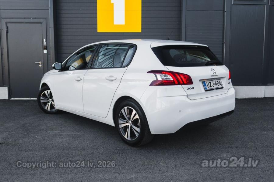 Balts Peugeot 308 2014 Tallina, ar dzinēja tilpumu 1.20 L un nobraukumu 119 tūkst. km par 7999 €, foto 4 vietnē AUTOMOTO.COM.LV
