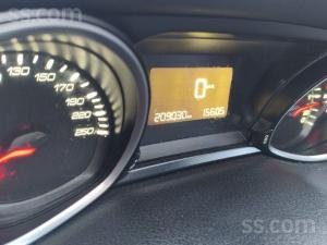 Белый Пежо 308 2014 в Елгава, объемом двигателя 1.50 л и пробегом 209 тыс. км за 3800 €, фото 10 на AUTOMOTO.COM.LV