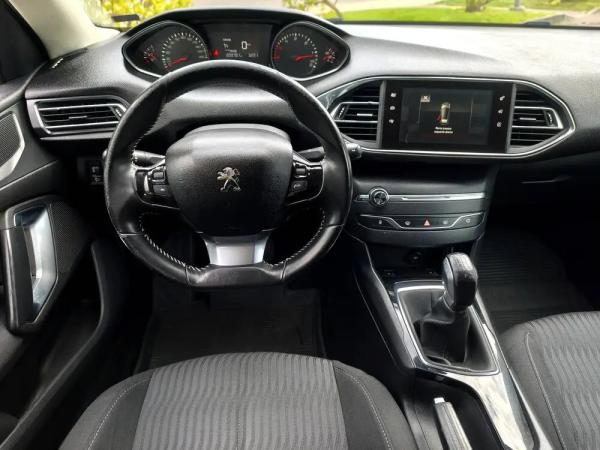 Balts Peugeot 308 2014 Jelgava, ar dzinēja tilpumu 1.60 L un nobraukumu 209 tūkst. km par 3990 €, foto 10 vietnē AUTOMOTO.COM.LV