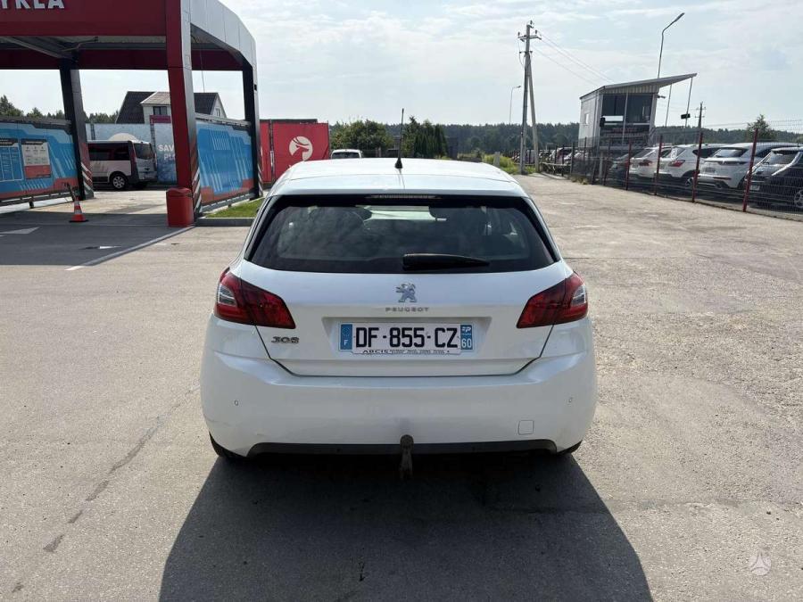 Белый Пежо 308 2014 в Таураге, объемом двигателя 1.56 л и пробегом 309 тыс. км за 3400 €, фото 5 на AUTOMOTO.COM.LV