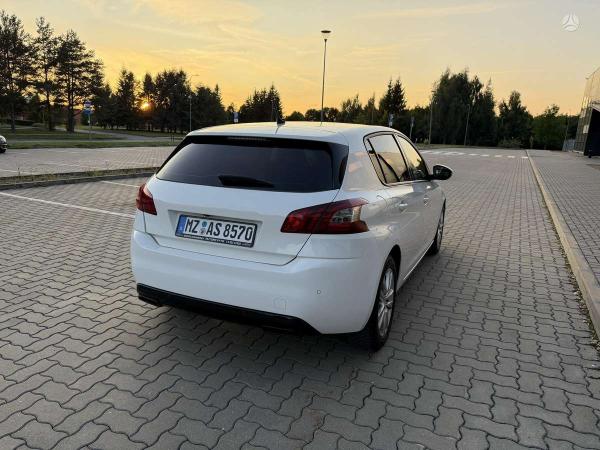 Белый Пежо 308 2014 в Паневежис, объемом двигателя 1.56 л и пробегом 250 тыс. км за 5900 €, фото 3 на AUTOMOTO.COM.LV