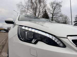 White Peugeot 308 2015 in Taurage, with an engine capacity of 1.20 L and mileage of 115 thousand km for 4499 €, photo 4 on AUTOMOTO.COM.LV