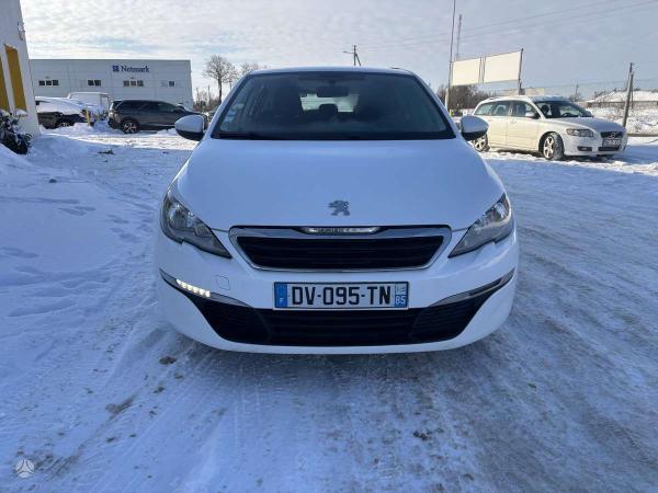 White Peugeot 308 2015 in Taurage, with an engine capacity of 1.56 L and mileage of 250 thousand km for 3500 €, photo 2 on AUTOMOTO.COM.LV