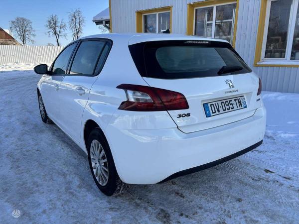 White Peugeot 308 2015 in Taurage, with an engine capacity of 1.56 L and mileage of 250 thousand km for 3500 €, photo 4 on AUTOMOTO.COM.LV
