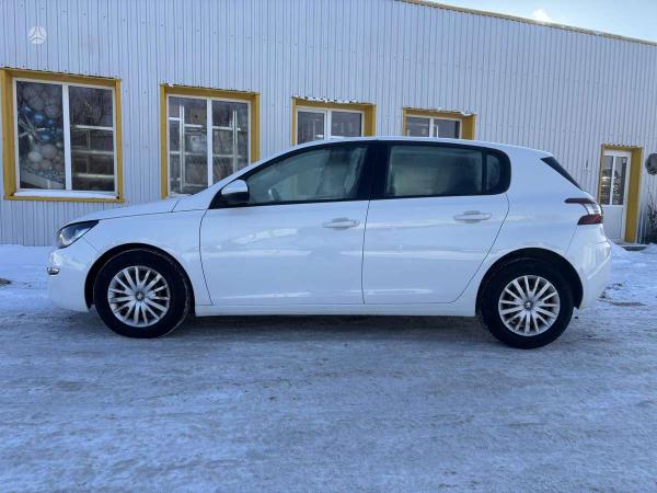 White Peugeot 308 2015 in Taurage, with an engine capacity of 1.56 L and mileage of 250 thousand km for 3500 €, photo 5 on AUTOMOTO.COM.LV