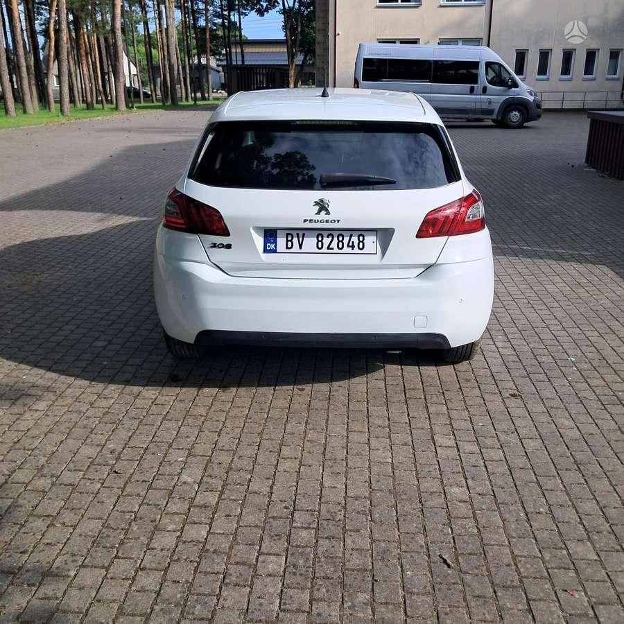 White Peugeot 308 2015 in Skaudvile, with an engine capacity of 1.56 L and mileage of 227 thousand km for 2950 €, photo 8 on AUTOMOTO.COM.LV