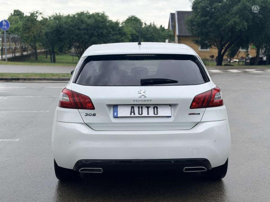 White Peugeot 308 2015 in Taurage, with an engine capacity of 1.56 L and mileage of 210 thousand km for 7499 €, photo 11 on AUTOMOTO.COM.LV