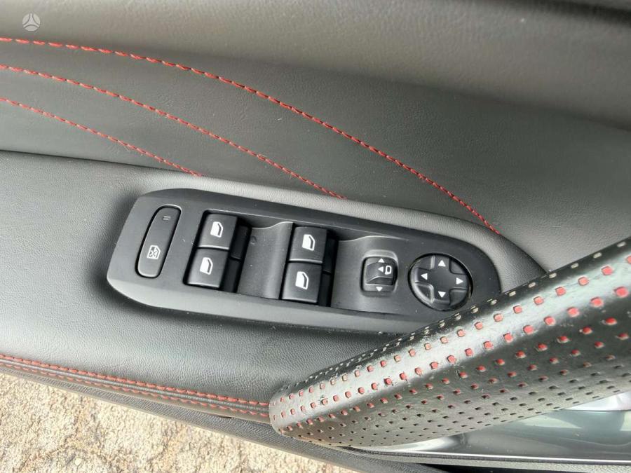 Белый Пежо 308 2015 в Таураге, объемом двигателя 1.56 л и пробегом 210 тыс. км за 7499 €, фото 18 на AUTOMOTO.COM.LV