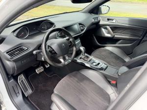 Белый Пежо 308 2015 в Таураге, объемом двигателя 1.56 л и пробегом 210 тыс. км за 7499 €, фото 19 на AUTOMOTO.COM.LV