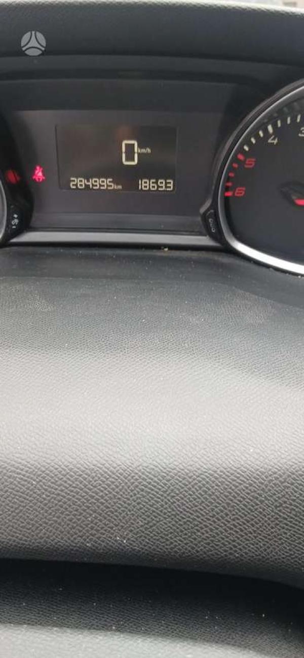 White Peugeot 308 2015 in Utena, with an engine capacity of 1.60 L and mileage of 285 thousand km for 3700 €, photo 1 on AUTOMOTO.COM.LV