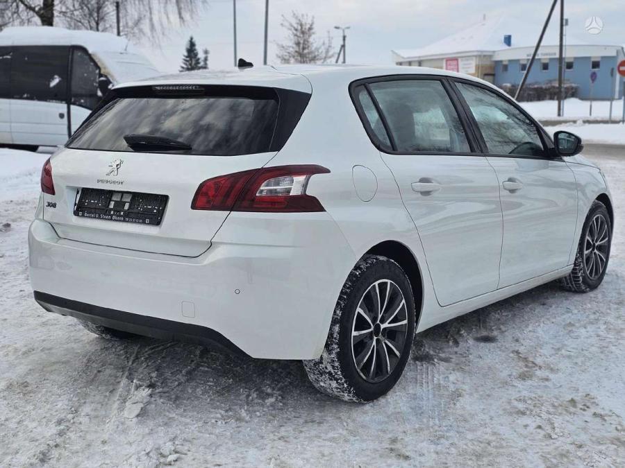 White Peugeot 308 2016 in Rokiskis, with an engine capacity of 1.20 L and mileage of 110 thousand km for 3950 €, photo 3 on AUTOMOTO.COM.LV