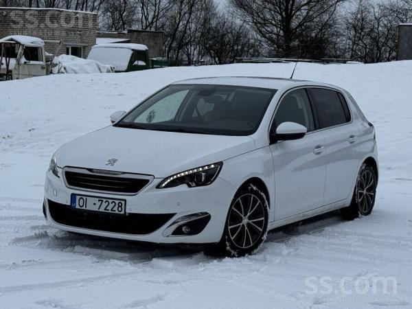 White Peugeot 308 2016 in Bauska, with an engine capacity of 1.20 L and mileage of 133 thousand km for 7000 €, photo 3 on AUTOMOTO.COM.LV