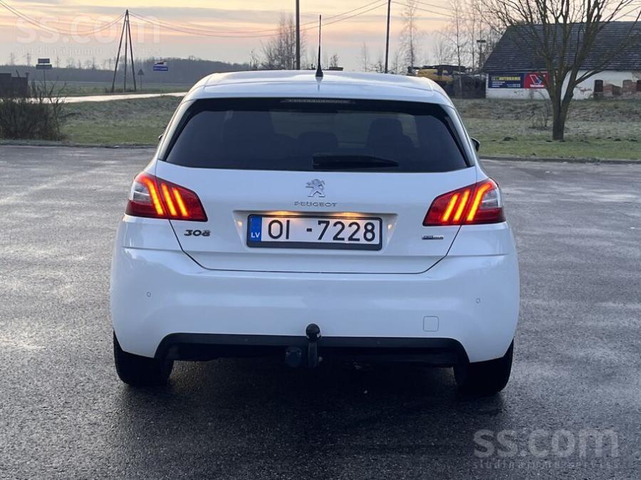 White Peugeot 308 2016 in Bauska, with an engine capacity of 1.20 L and mileage of 133 thousand km for 7000 €, photo 16 on AUTOMOTO.COM.LV