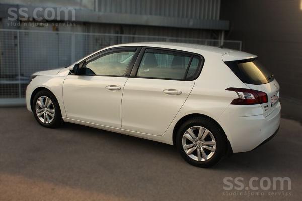 White Peugeot 308 2016 in Riga, with an engine capacity of 1.20 L and mileage of 0 thousand km for 9490 €, photo 2 on AUTOMOTO.COM.LV