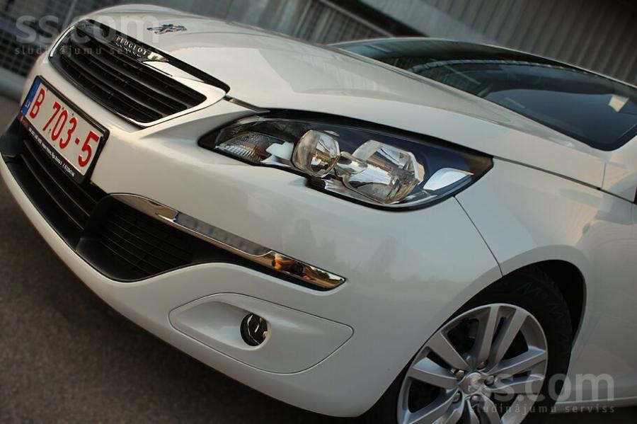 White Peugeot 308 2016 in Riga, with an engine capacity of 1.20 L and mileage of 0 thousand km for 9490 €, photo 36 on AUTOMOTO.COM.LV