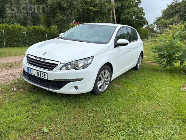 White Peugeot 308 2016 in Riga, with an engine capacity of 1.60 L and mileage of 160 thousand km for 4950 €, photo 2 on AUTOMOTO.COM.LV