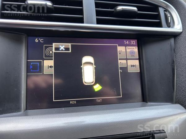 White Peugeot 308 2016 in Riga, with an engine capacity of 1.60 L and mileage of 160 thousand km for 4950 €, photo 10 on AUTOMOTO.COM.LV