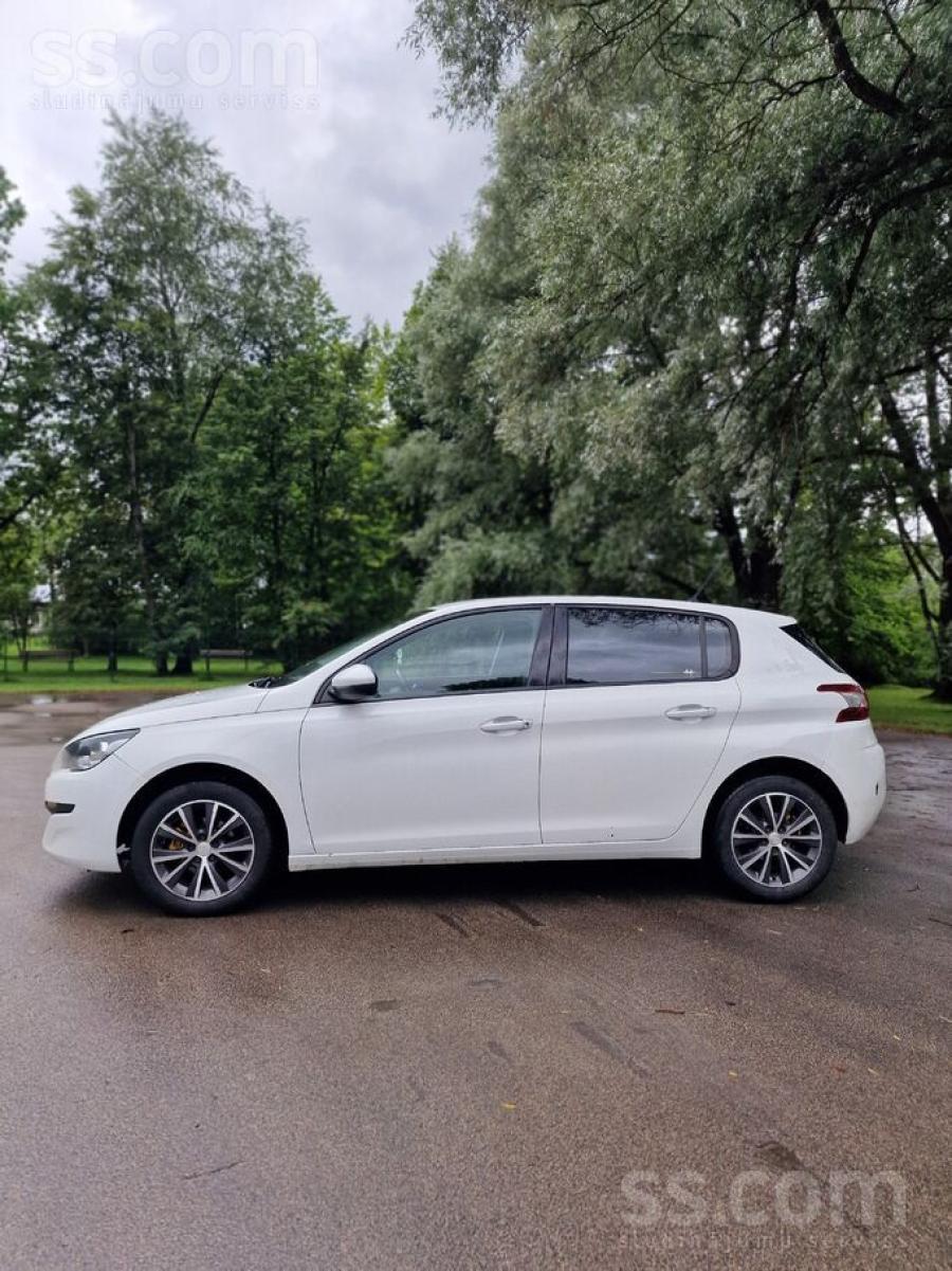 Белый Пежо 308 2016 в Рига, объемом двигателя 1.60 л и пробегом 321 тыс. км за 4600 €, фото 4 на AUTOMOTO.COM.LV