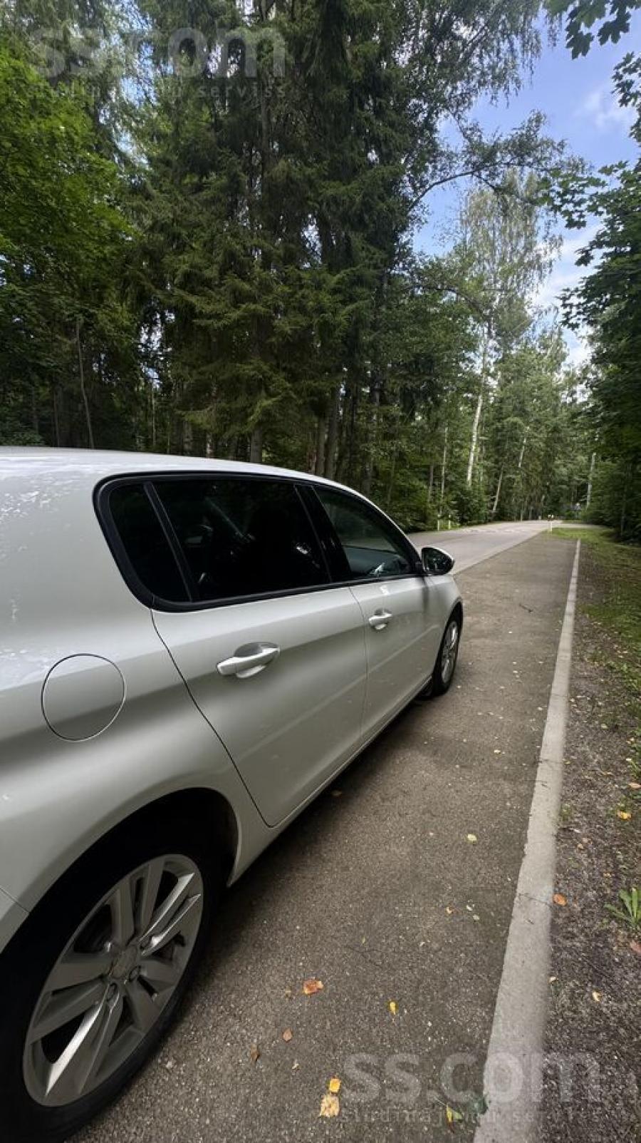 Белый Пежо 308 2016 в Рига, объемом двигателя 1.20 л и пробегом 122 тыс. км за 7500 €, фото 6 на AUTOMOTO.COM.LV