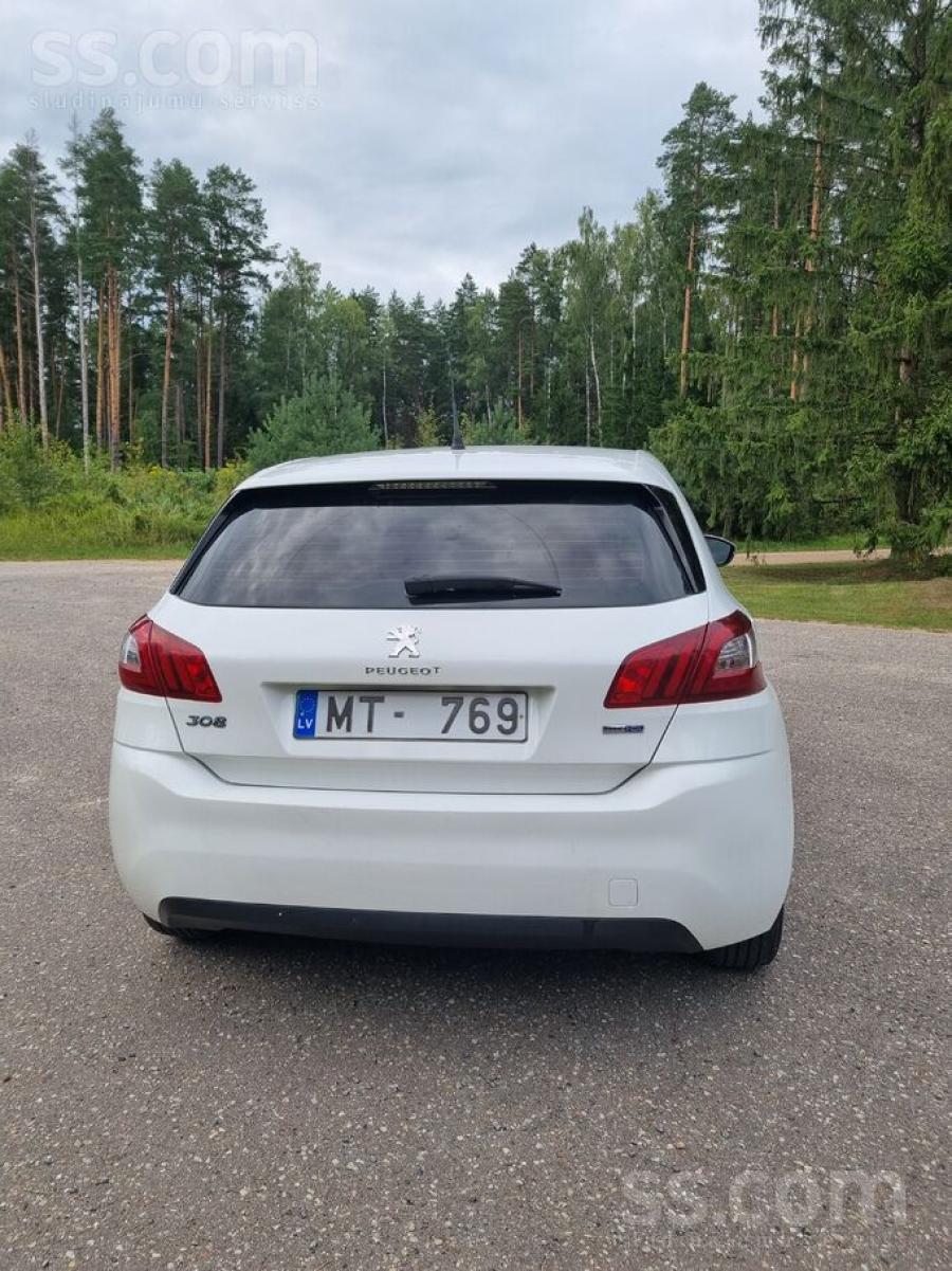 Balts Peugeot 308 2016 Rīga, ar dzinēja tilpumu 1.50 L un nobraukumu 169 tūkst. km par 4500 €, foto 4 vietnē AUTOMOTO.COM.LV