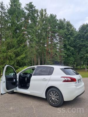 Balts Peugeot 308 2016 Rīga, ar dzinēja tilpumu 1.50 L un nobraukumu 169 tūkst. km par 4500 €, foto 5 vietnē AUTOMOTO.COM.LV