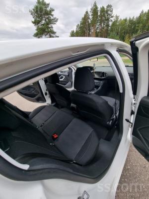 Balts Peugeot 308 2016 Rīga, ar dzinēja tilpumu 1.50 L un nobraukumu 169 tūkst. km par 4500 €, foto 6 vietnē AUTOMOTO.COM.LV