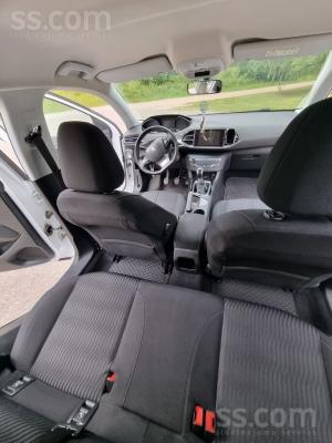 Balts Peugeot 308 2016 Rīga, ar dzinēja tilpumu 1.50 L un nobraukumu 169 tūkst. km par 4500 €, foto 7 vietnē AUTOMOTO.COM.LV
