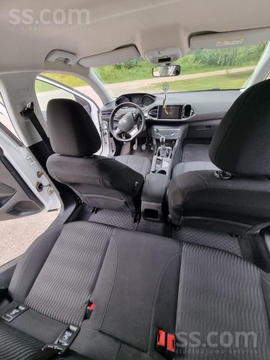 Balts Peugeot 308 2016 Rīga, ar dzinēja tilpumu 1.50 L un nobraukumu 169 tūkst. km par 4500 €, foto 7 vietnē AUTOMOTO.COM.LV