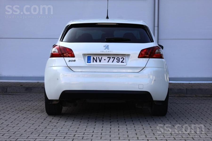 Balts Peugeot 308 2016 Rīga, ar dzinēja tilpumu 1.20 L un nobraukumu 123 tūkst. km par 6495 €, foto 6 vietnē AUTOMOTO.COM.LV