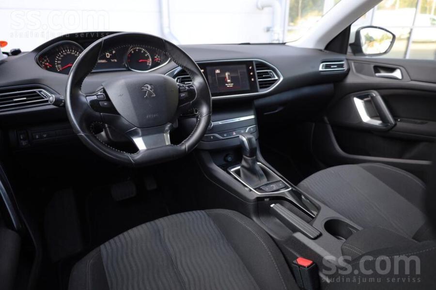 Balts Peugeot 308 2016 Rīga, ar dzinēja tilpumu 1.20 L un nobraukumu 123 tūkst. km par 6495 €, foto 9 vietnē AUTOMOTO.COM.LV