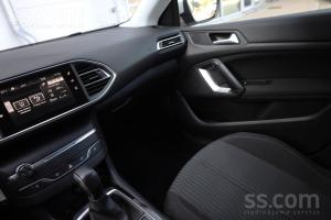 Balts Peugeot 308 2016 Rīga, ar dzinēja tilpumu 1.20 L un nobraukumu 123 tūkst. km par 6495 €, foto 10 vietnē AUTOMOTO.COM.LV