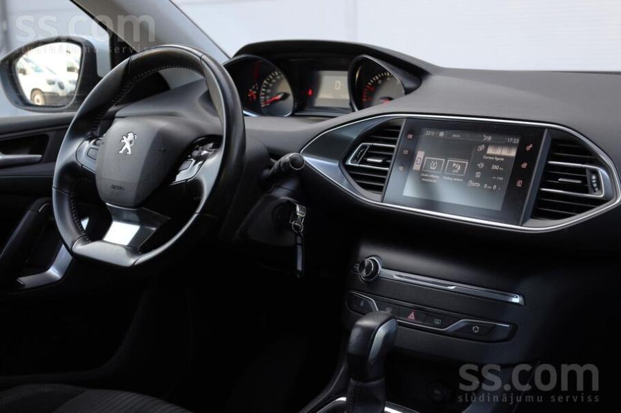 Balts Peugeot 308 2016 Rīga, ar dzinēja tilpumu 1.20 L un nobraukumu 123 tūkst. km par 6495 €, foto 13 vietnē AUTOMOTO.COM.LV
