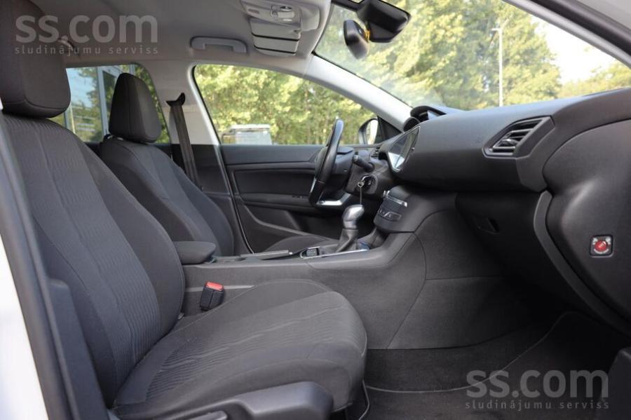Balts Peugeot 308 2016 Rīga, ar dzinēja tilpumu 1.20 L un nobraukumu 123 tūkst. km par 6495 €, foto 14 vietnē AUTOMOTO.COM.LV