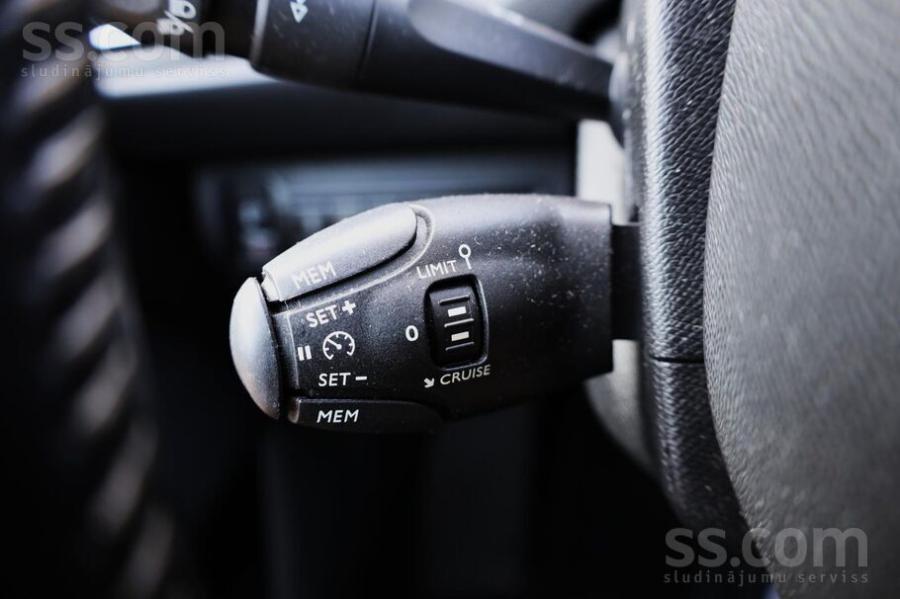 Balts Peugeot 308 2016 Rīga, ar dzinēja tilpumu 1.20 L un nobraukumu 123 tūkst. km par 6495 €, foto 19 vietnē AUTOMOTO.COM.LV
