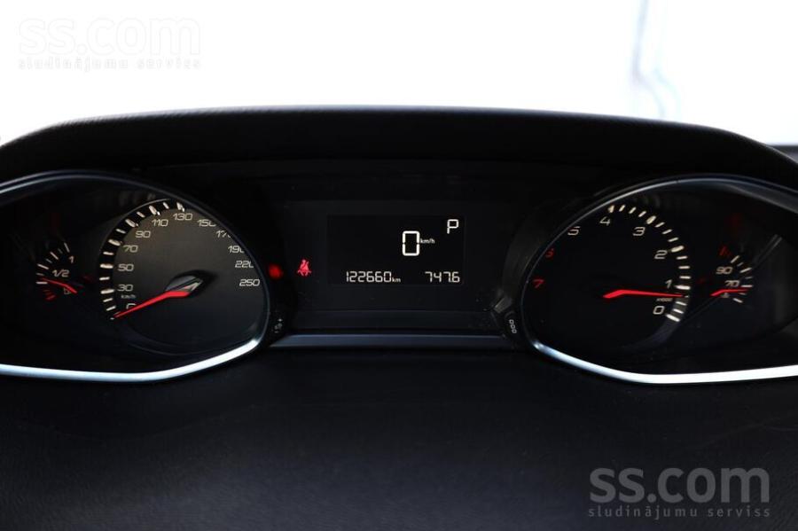 Balts Peugeot 308 2016 Rīga, ar dzinēja tilpumu 1.20 L un nobraukumu 123 tūkst. km par 6495 €, foto 21 vietnē AUTOMOTO.COM.LV