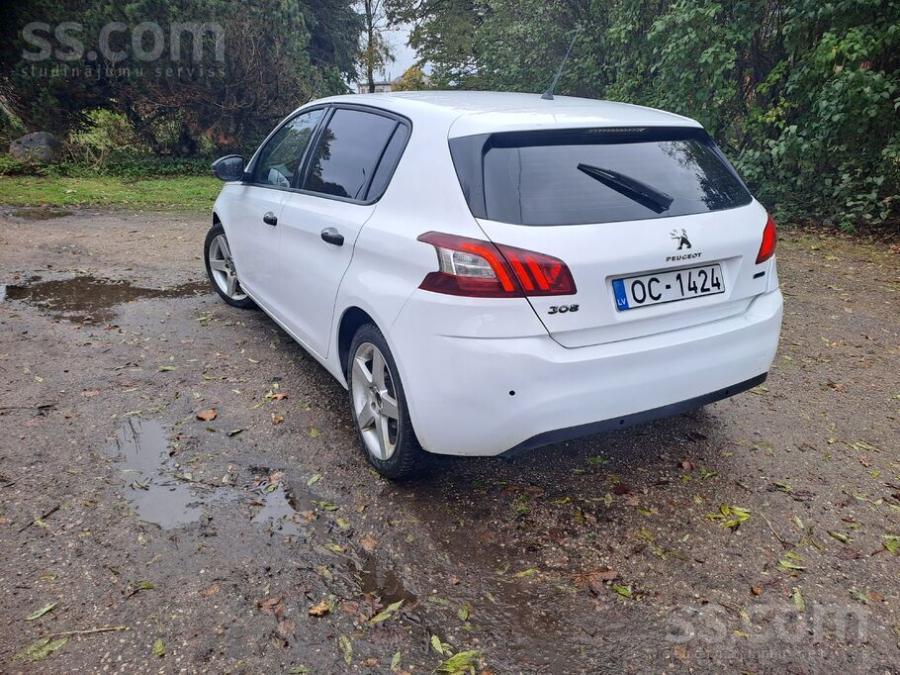 White Peugeot 308 2016 in Saldus, with an engine capacity of 1.60 L and mileage of 260 thousand km for 3650 €, photo 5 on AUTOMOTO.COM.LV