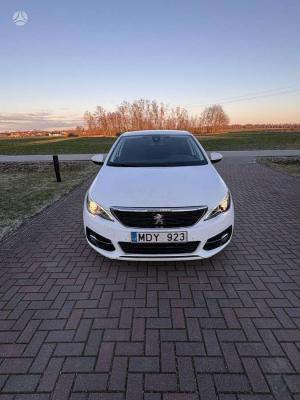 White Peugeot 308 2017 in Panevezys, with an engine capacity of 1.56 L and mileage of 320 thousand km for 5000 €, photo 2 on AUTOMOTO.COM.LV