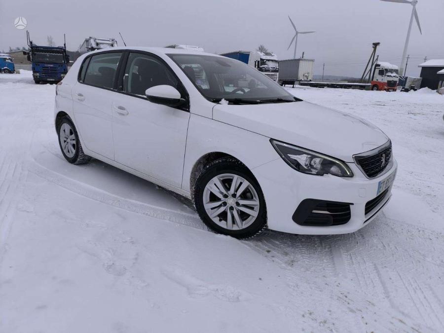 Balts Peugeot 308 2017 Tauragė, ar dzinēja tilpumu 1.20 L un nobraukumu 122 tūkst. km par 4200 €, foto 2 vietnē AUTOMOTO.COM.LV