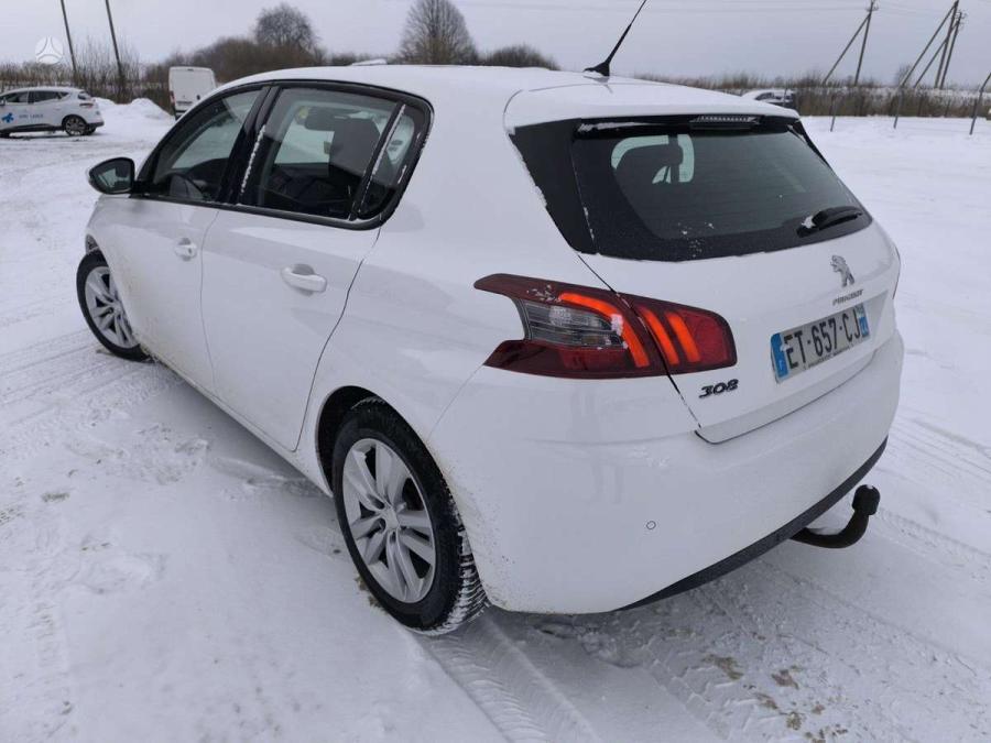Balts Peugeot 308 2017 Tauragė, ar dzinēja tilpumu 1.20 L un nobraukumu 122 tūkst. km par 4200 €, foto 5 vietnē AUTOMOTO.COM.LV