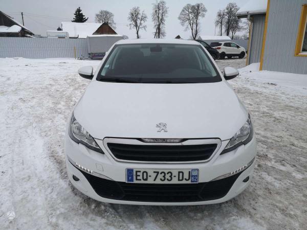 White Peugeot 308 2017 in Taurage, with an engine capacity of 1.20 L and mileage of 147 thousand km for 4700 €, photo 2 on AUTOMOTO.COM.LV