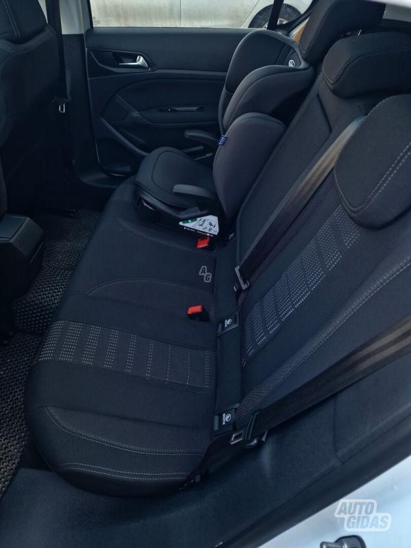 White Peugeot 308 2017 in Taurage, with an engine capacity of 1.20 L and mileage of 234 thousand km for 5500 €, photo 8 on AUTOMOTO.COM.LV
