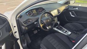 White Peugeot 308 2017 in Taurage, with an engine capacity of 1.56 L and mileage of 230 thousand km for 6800 €, photo 11 on AUTOMOTO.COM.LV