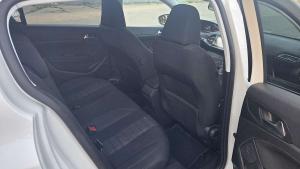 White Peugeot 308 2017 in Taurage, with an engine capacity of 1.56 L and mileage of 230 thousand km for 6800 €, photo 12 on AUTOMOTO.COM.LV