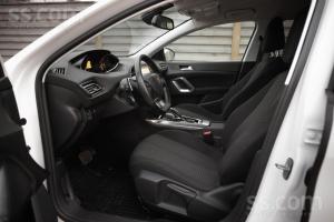 Balts Peugeot 308 2018 Jelgava, ar dzinēja tilpumu 1.50 L un nobraukumu 208 tūkst. km par 8490 €, foto 10 vietnē AUTOMOTO.COM.LV