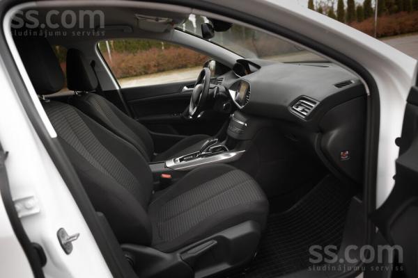Balts Peugeot 308 2018 Jelgava, ar dzinēja tilpumu 1.50 L un nobraukumu 208 tūkst. km par 8490 €, foto 10 vietnē AUTOMOTO.COM.LV