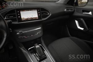 Balts Peugeot 308 2018 Jelgava, ar dzinēja tilpumu 1.50 L un nobraukumu 208 tūkst. km par 8490 €, foto 14 vietnē AUTOMOTO.COM.LV